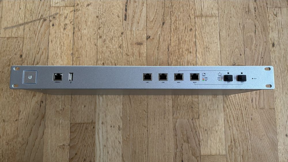 Ubiquiti UniFi Router Security Gateway pro 4 (Gebraucht) in für CHF 68 ...