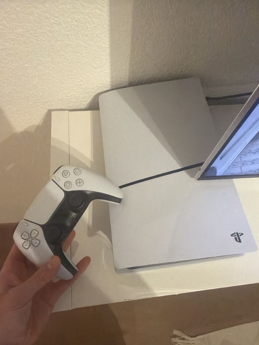 PlayStation 5 Slim Digital Edition Astro Bot Bundle (PS5) (Nuovo ...