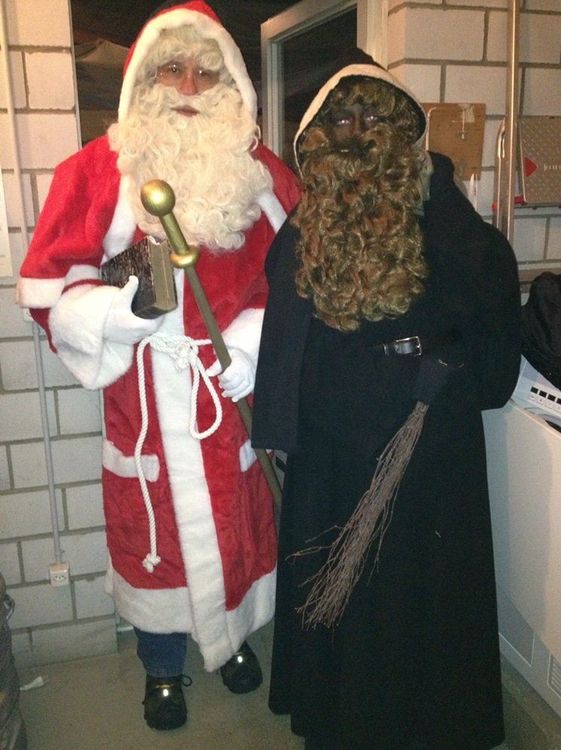 Samichlaus und Schmutzli Kostüm (Gebraucht) in für CHF 50 – nur ...