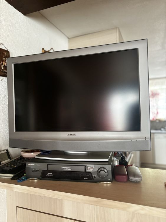 Sony BRAVIA 48-Inch LCD TV - Excellent Condition! (Gebraucht) in ...