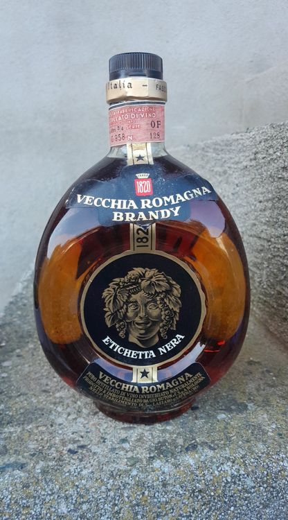 VECCHIA ROMAGNA ETICHETTA NERA BRANDY - VINTAGE 70er (Neu (gemäss Beschreibung)) in Chiasso für ...