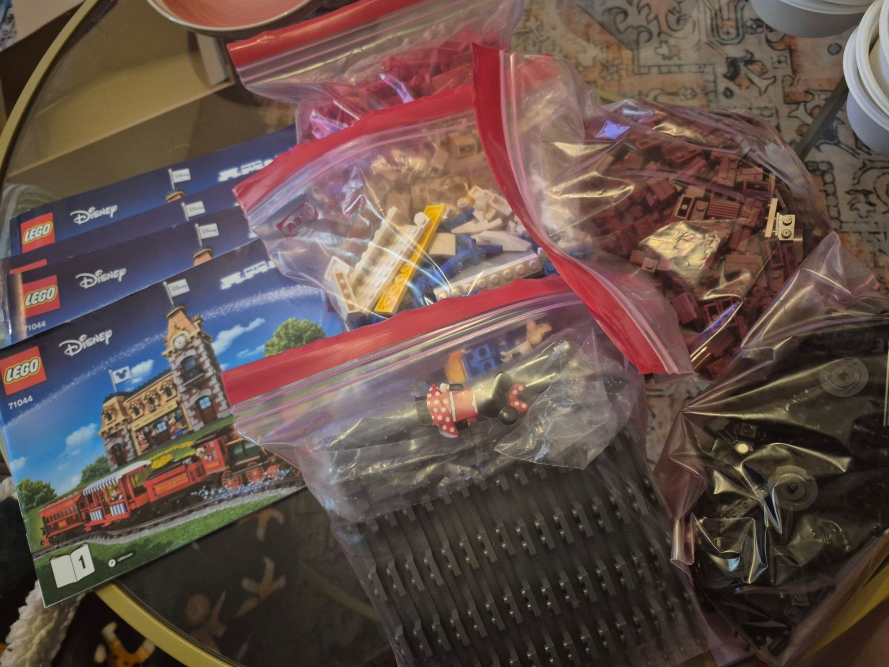 LEGO DISNEY - 71044 le train et la gare Disney (Gebraucht) in Riaz für ...