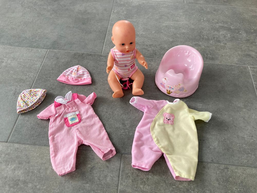Töpfchen für die Puppe von Baby Born mit Musik (Gebraucht) in ...