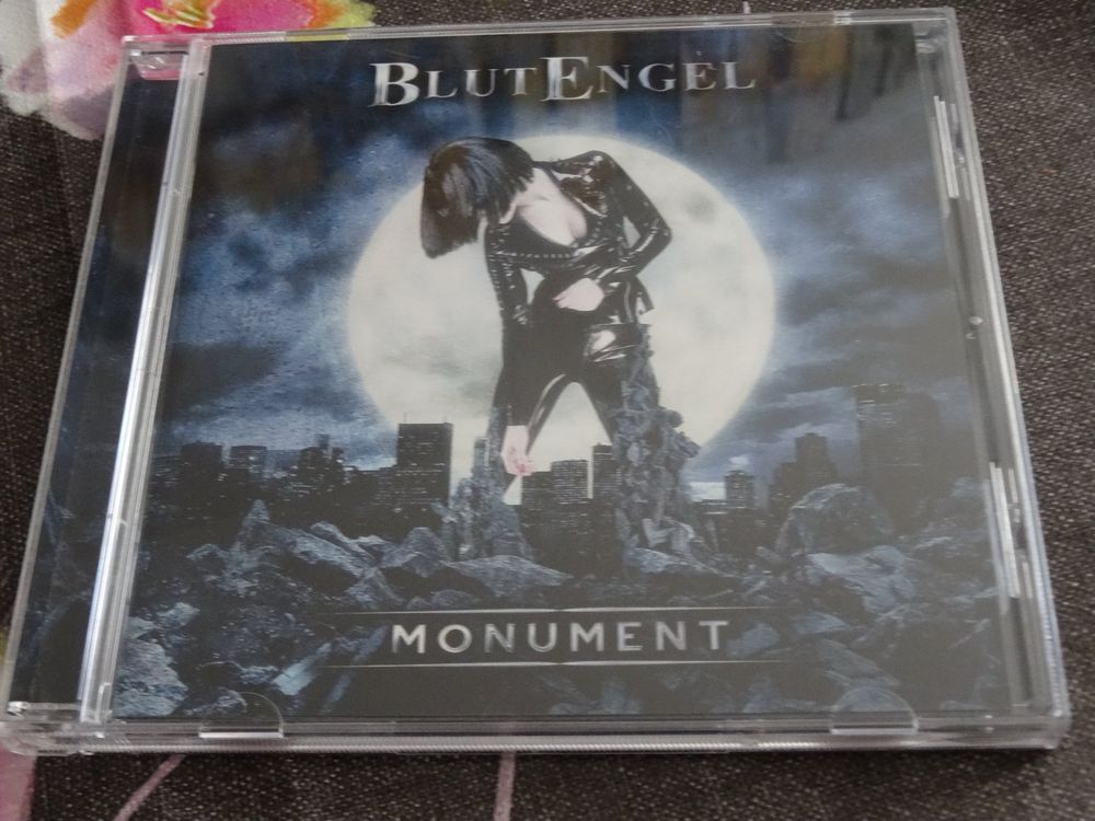 Blutengel - Monument CD (Gebraucht) in Olten für CHF 6 – mit Lieferung ...