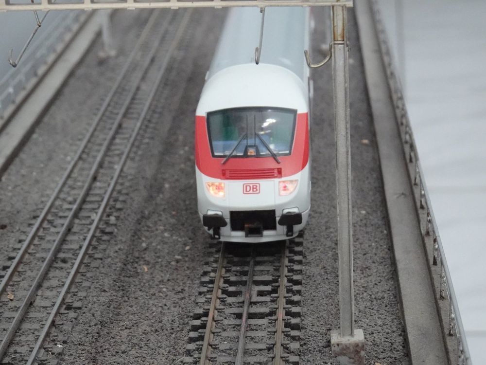 Roco 44936, IC Steuerwagen 2. Klasse der DB digit. Innenbel. | Kaufen ...