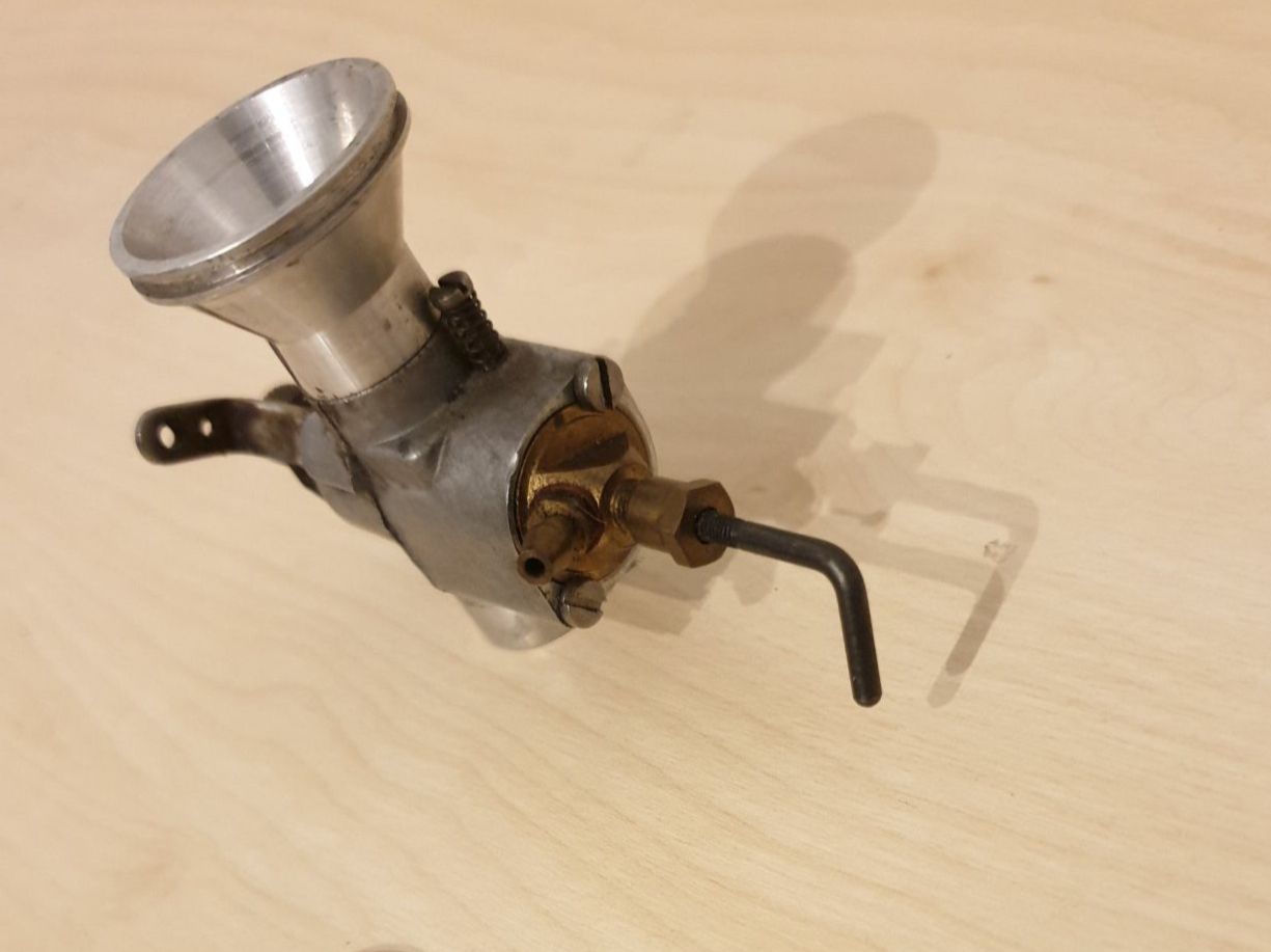 Vergaser Nitromethan Methanol RC Modellmotor Antik Nitro (Gebraucht) in ...