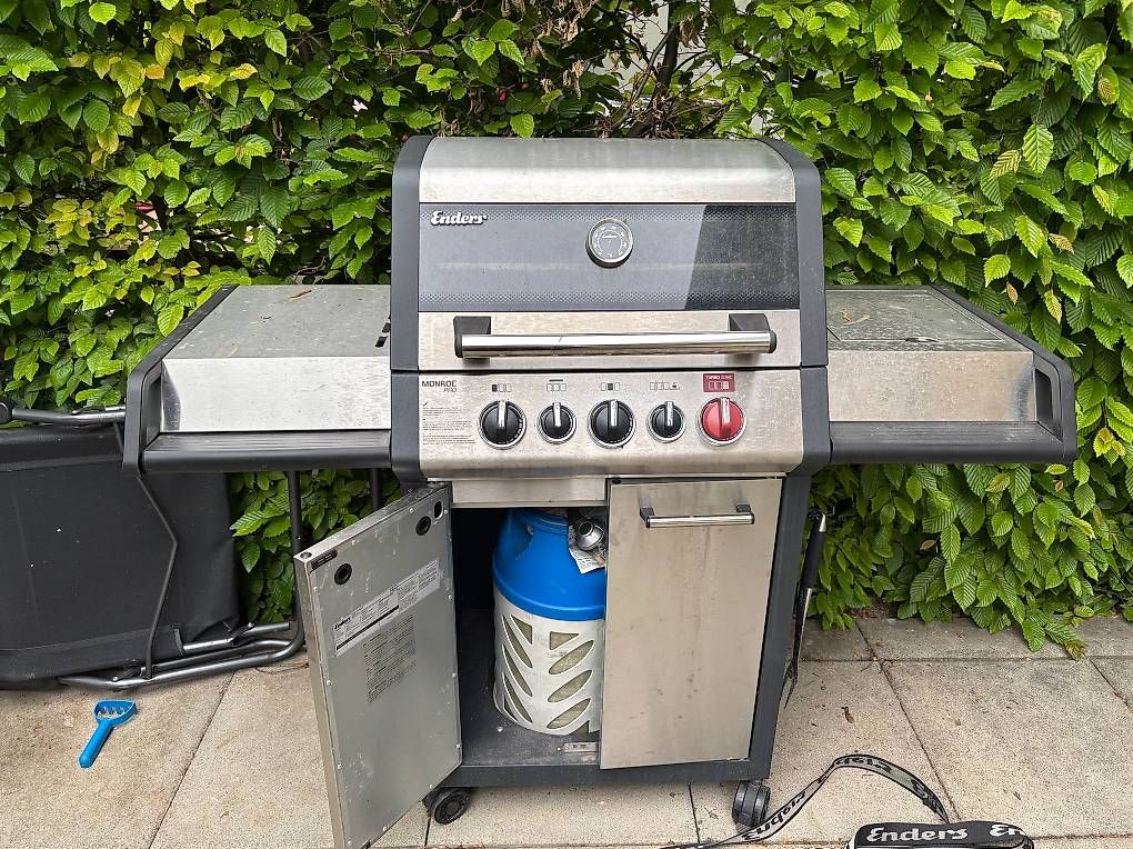 Ender Gasgrill Monroe pro SIK turbo (Gebraucht) in Zürich für CHF 100 ...