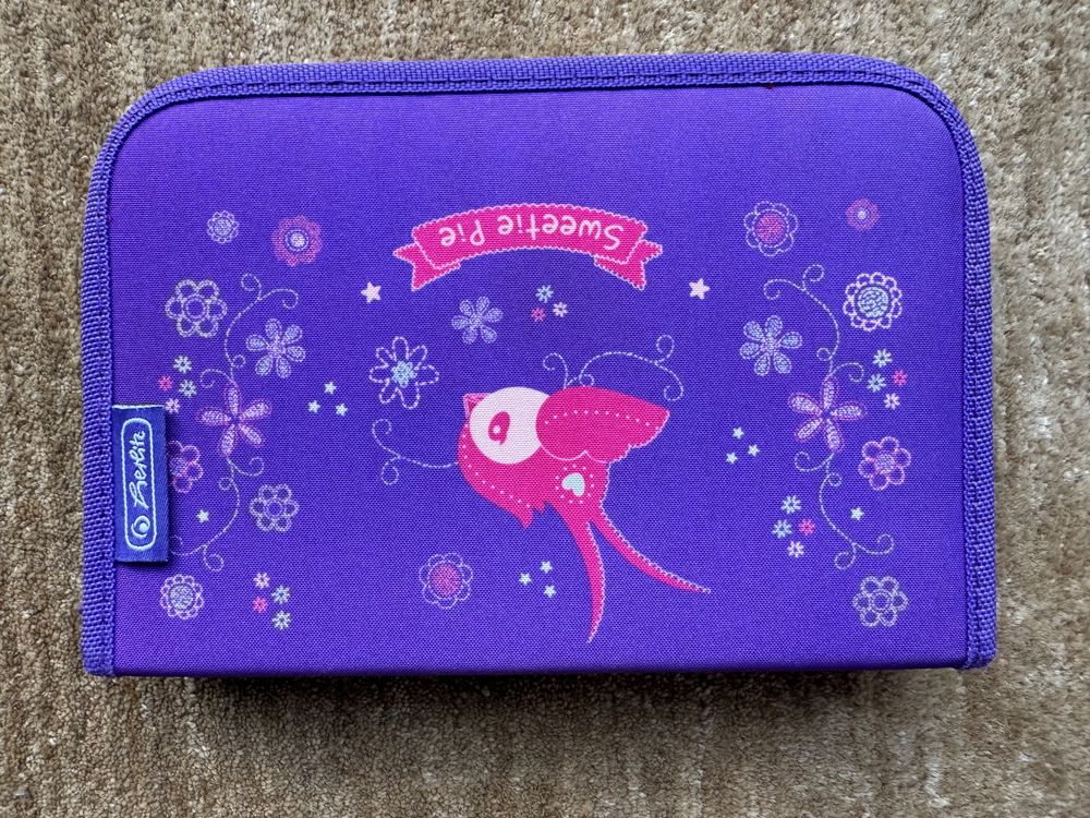 Schüleretui (Gebraucht) in Aarau für CHF 1 – mit Lieferung auf Ricardo ...