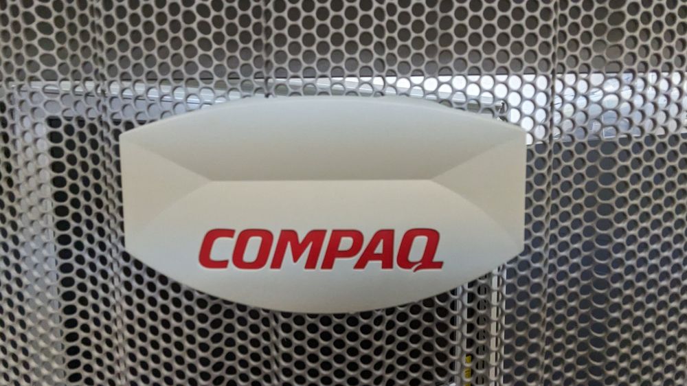 compaq Server Rack (Gebraucht) in Bettwil für CHF 2 – nur Abholung auf ...