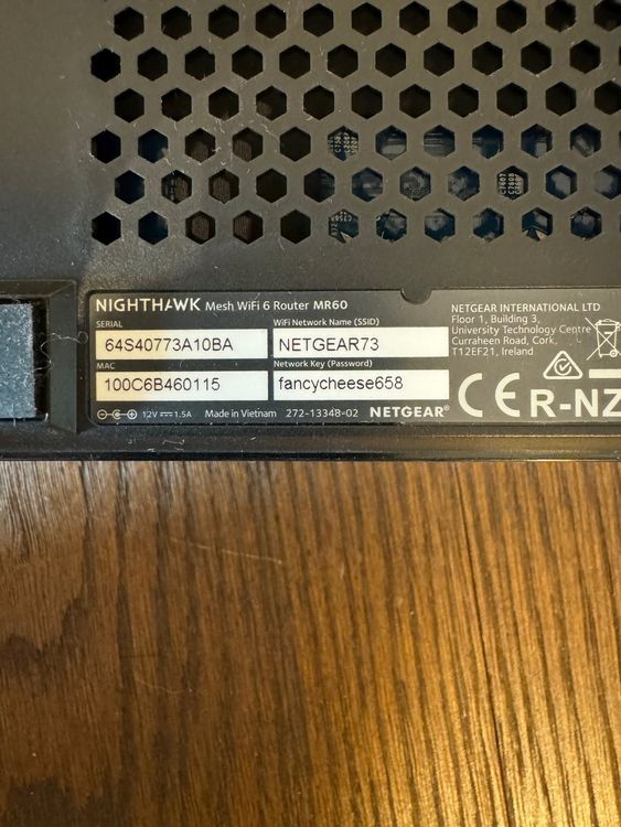 Router Nighthawk Mesh MR 60 (Hauptgerät plus 3 Satelliten) (Gebraucht ...