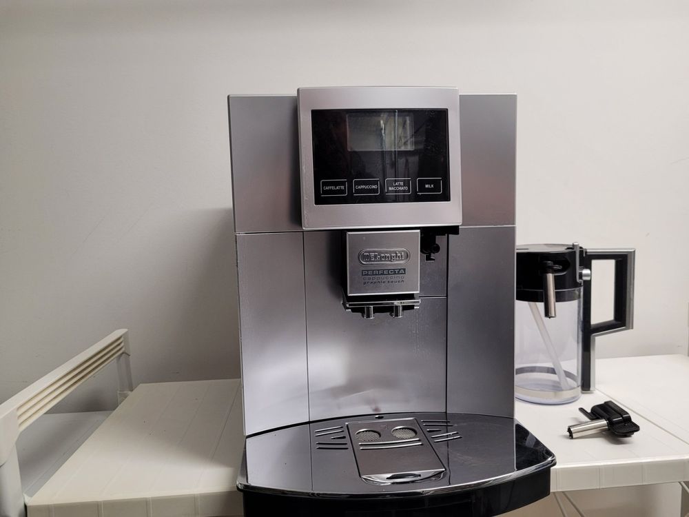 DELONGHI Perfecta Kaffeemaschine guter Zustand (Gebraucht) in Faulensee ...