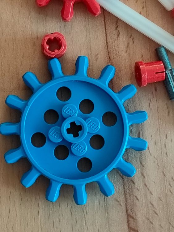 Lego; alte technic Zahnr., weisse Achsen, Metallachsen /V204 | Kaufen auf Ricardo