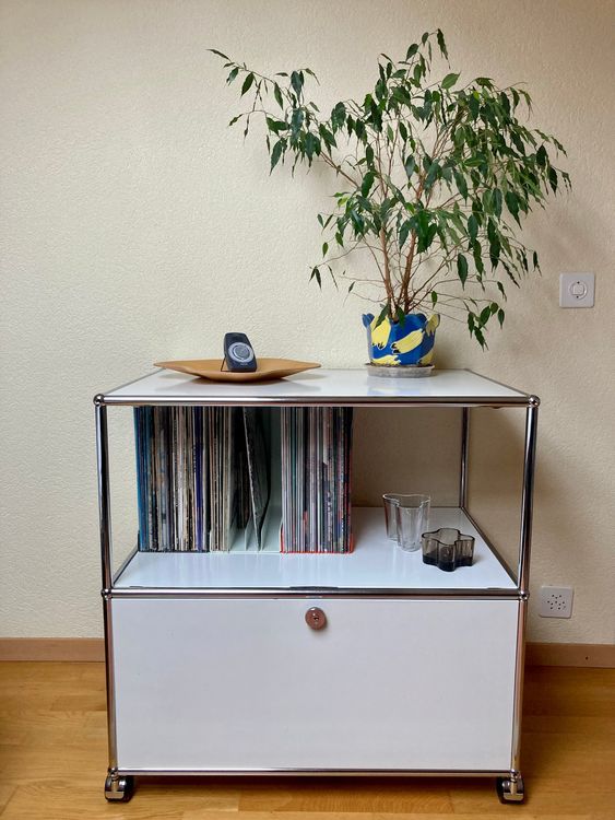 Meuble USM sur roulettes / 750 x 500 x 700 / NP 927.- (D'occasion) à ...