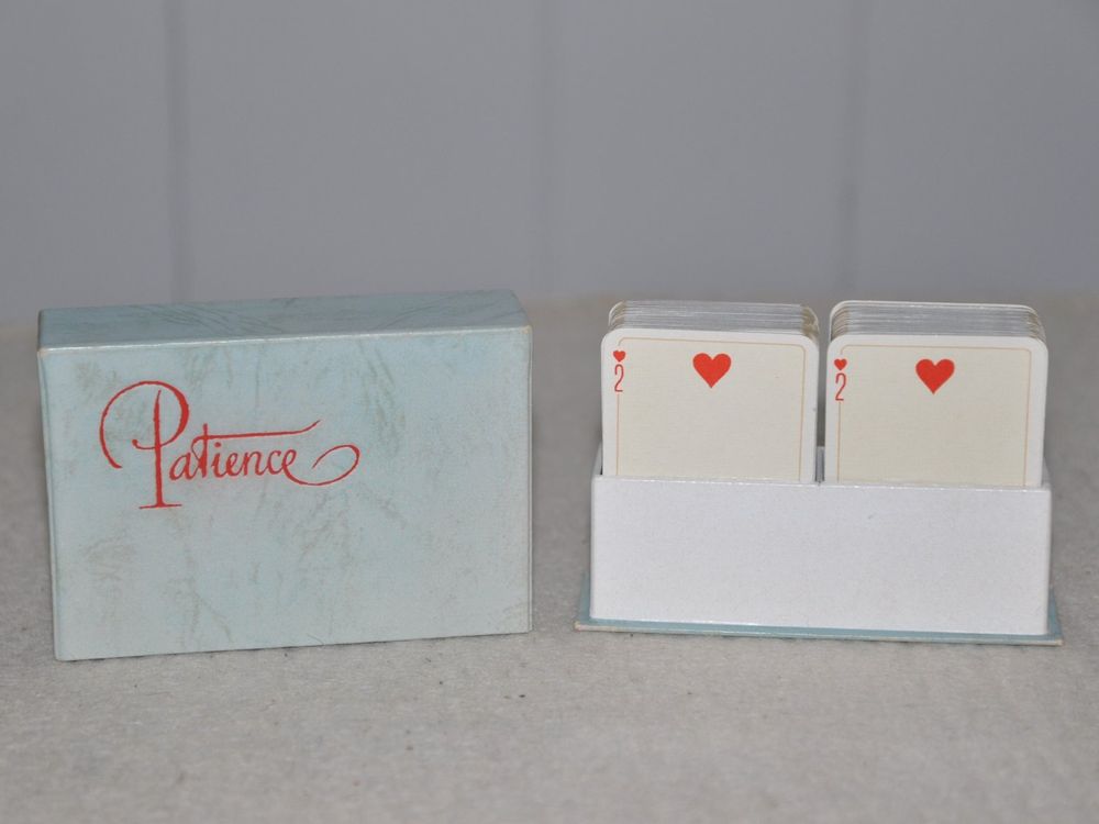 Vintage Patience Spielkarten komplett in Box (Gebraucht) in Boll für ...
