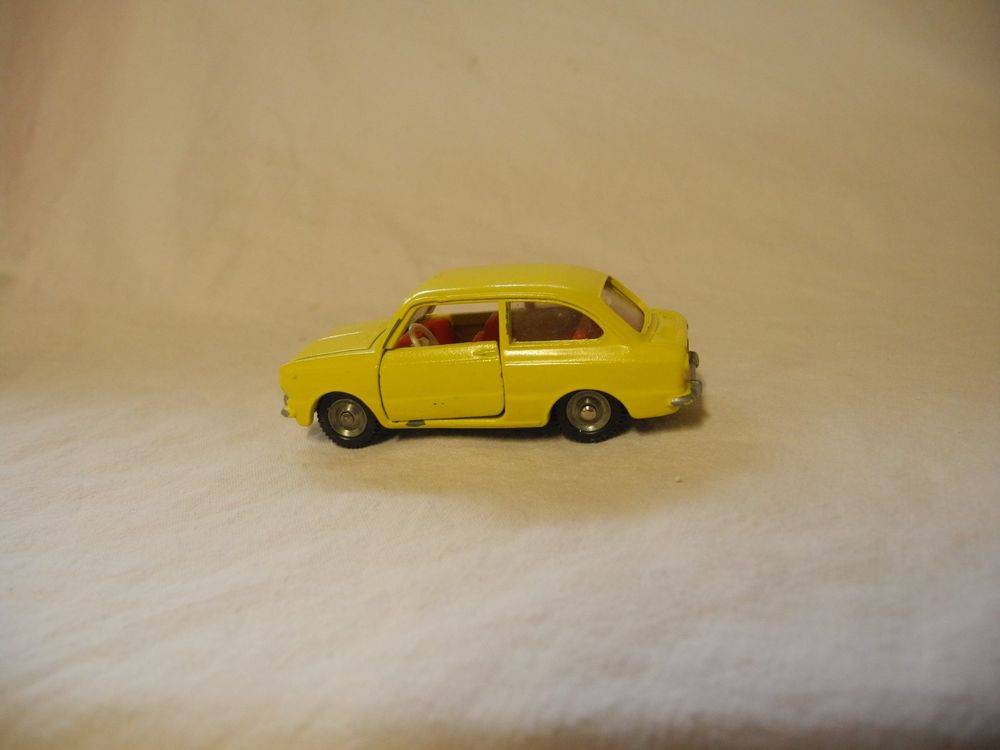 DINKY TOYS NR. 509 FIAT 850 RESTAURIERT (Gebraucht) in Gurtnellen für ...
