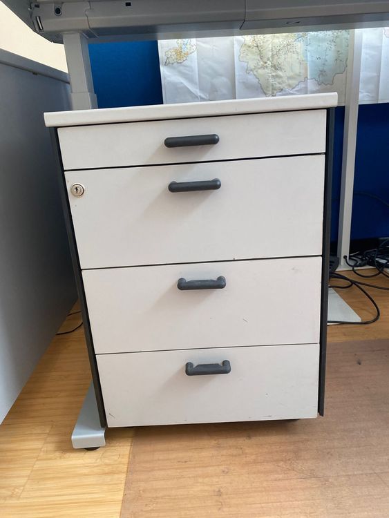 Korpus mit 4 Schubladen - abschliessbar - 90 x 47.5 x 82 cm (Gebraucht ...