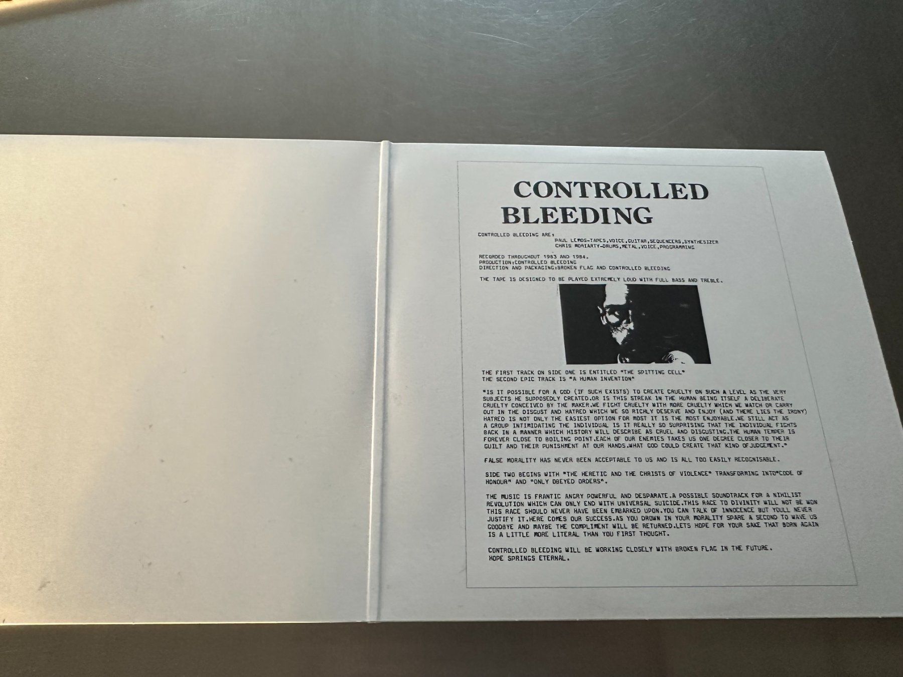 CONTROLLED BLEEDING 2LPS DISTRESS SIGNALS I - INDUSTRIAL (Neuf (Voir ...