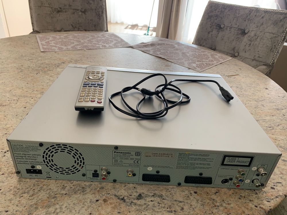 Panasonic VHS & DVD Recorder Model DMR-ES35V (Defekt) in Aeschi SO für ...