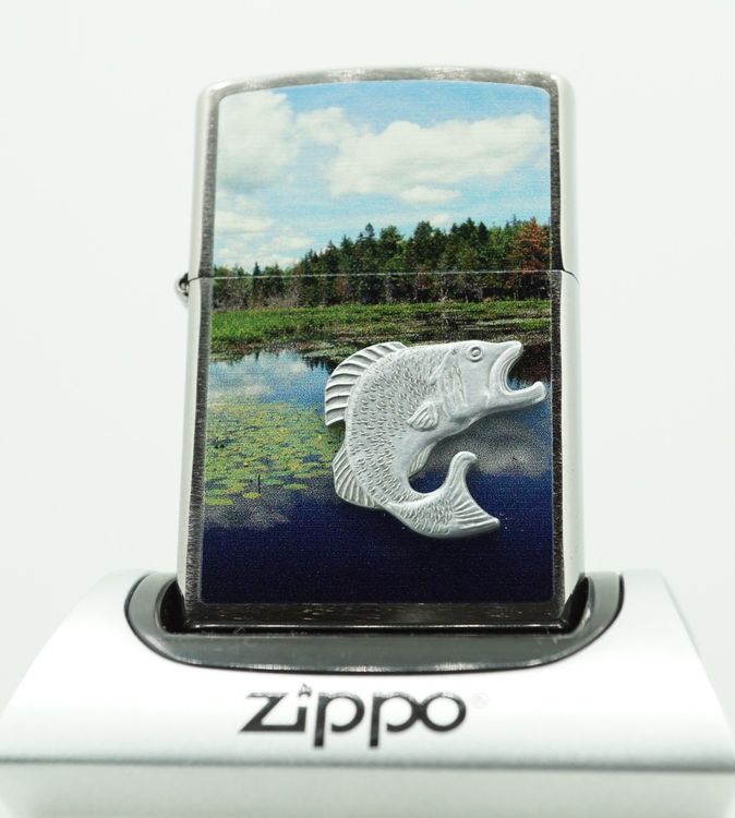 ZIPPO® FISHING - ANGELN - 3D EMBLEM - 2016 - UNGEZÜNDET (Neu (gemäss Beschreibung)) in Mels für ...