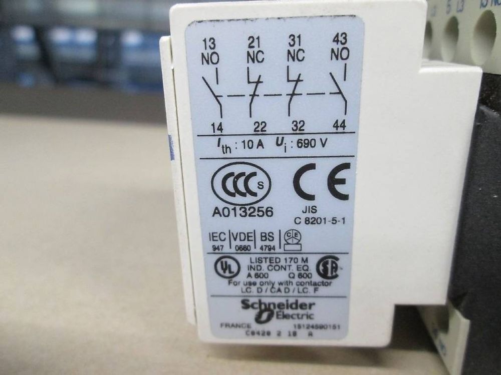 Schütz Telemecanique LADN22P 24V 50/60 Hz (1986-TPGH) (Gebraucht) in St. Gallen für CHF 5 – nur ...