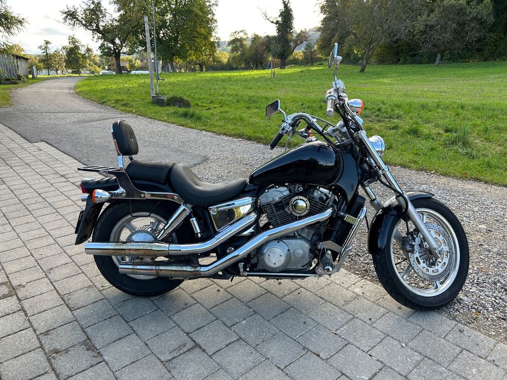 Honda Shadow VT 1100 CJ (1989) (Gebraucht) in Egg b. Zürich für CHF ...