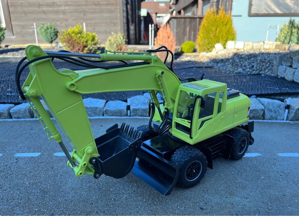 RC Mobil Bagger Eigenbau (Gebraucht) in Altdorf UR für CHF 165 – mit ...