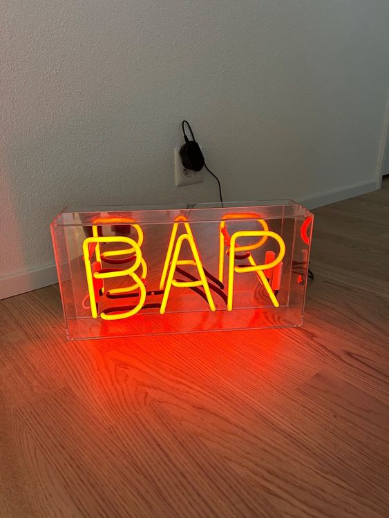 Neon-Lampe mit BAR-Schriftzug in rot | Kaufen auf Ricardo