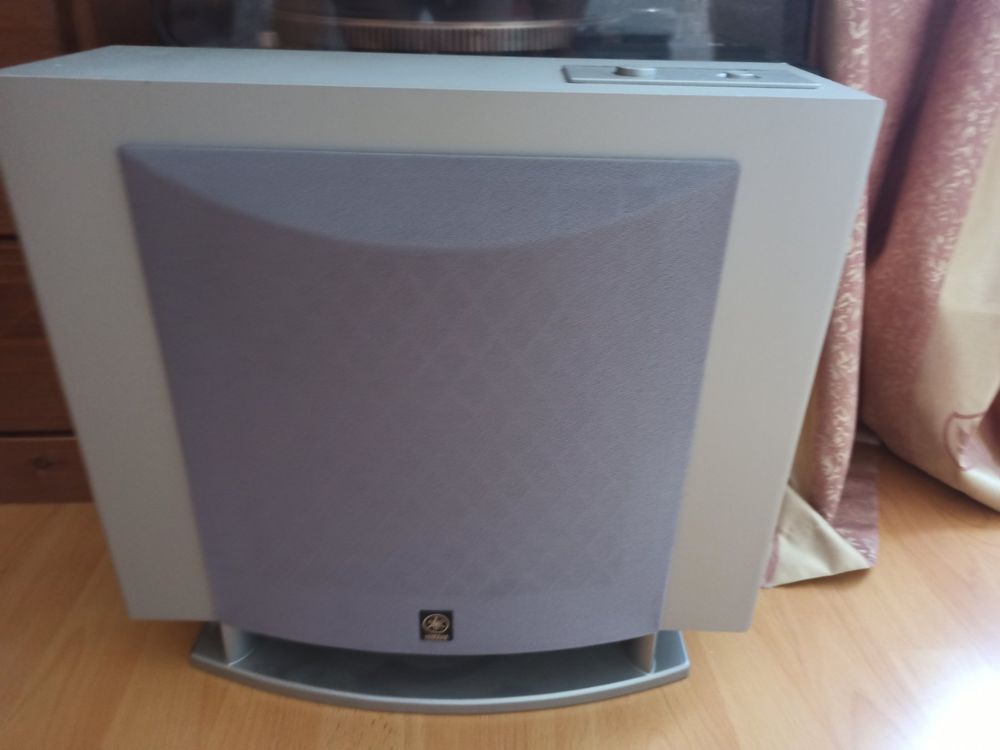 Yamaha YST-FSW100 Subwoofer (Gebraucht) in Meggen für CHF 25 – mit Lieferung auf Ricardo kaufen