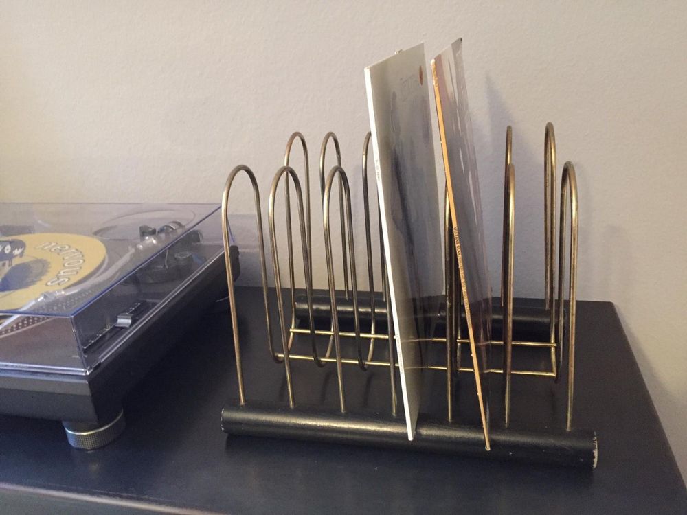 Vinyl - Ständer / Zeitungsablage 1950s (Gebraucht) in Biel/Bienne für ...