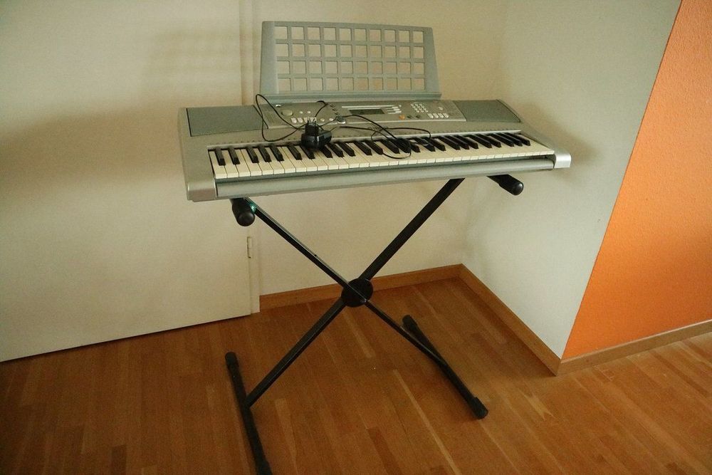 Keyboard YAMAHA PSR-E303 YPT-300 | Kaufen auf Ricardo