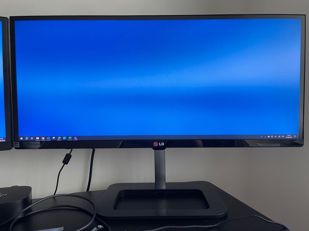 LG Monitor 29’’ 21:9 29UB65-P Ultra Wide Bildschirm + Kabel (Gebraucht ...