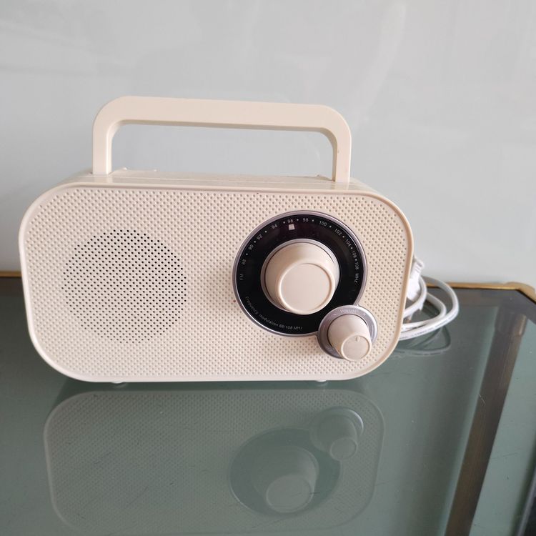 Kompaktes Radio FM , Retro-Design-Radio | Kaufen auf Ricardo