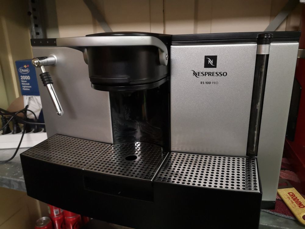 Nespresso es 100 pro (Gebraucht) in Lostorf für CHF 109 – mit Lieferung ...