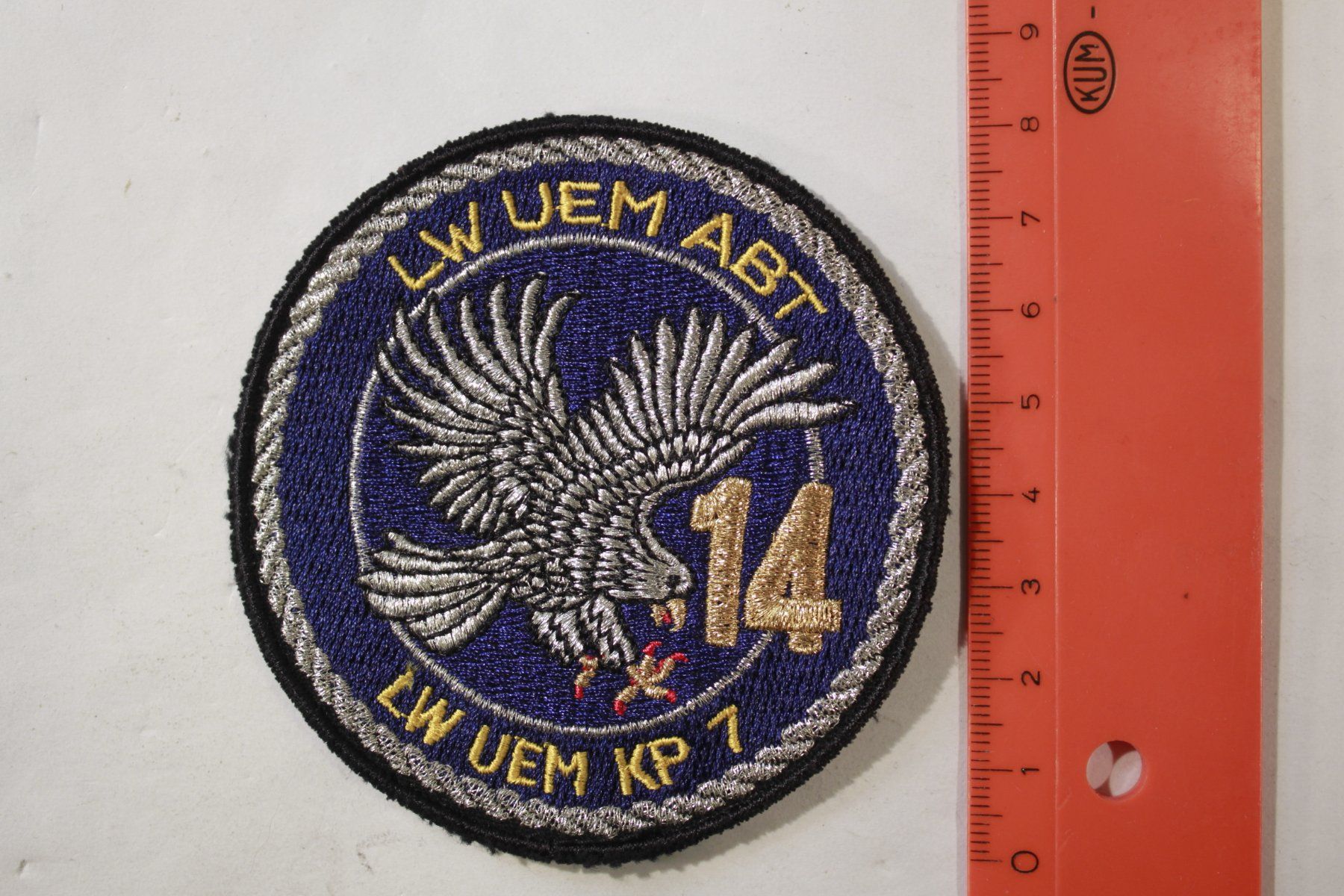 badge 14 (D'occasion) à La plaine pour CHF 3 – avec livraison | Acheter ...