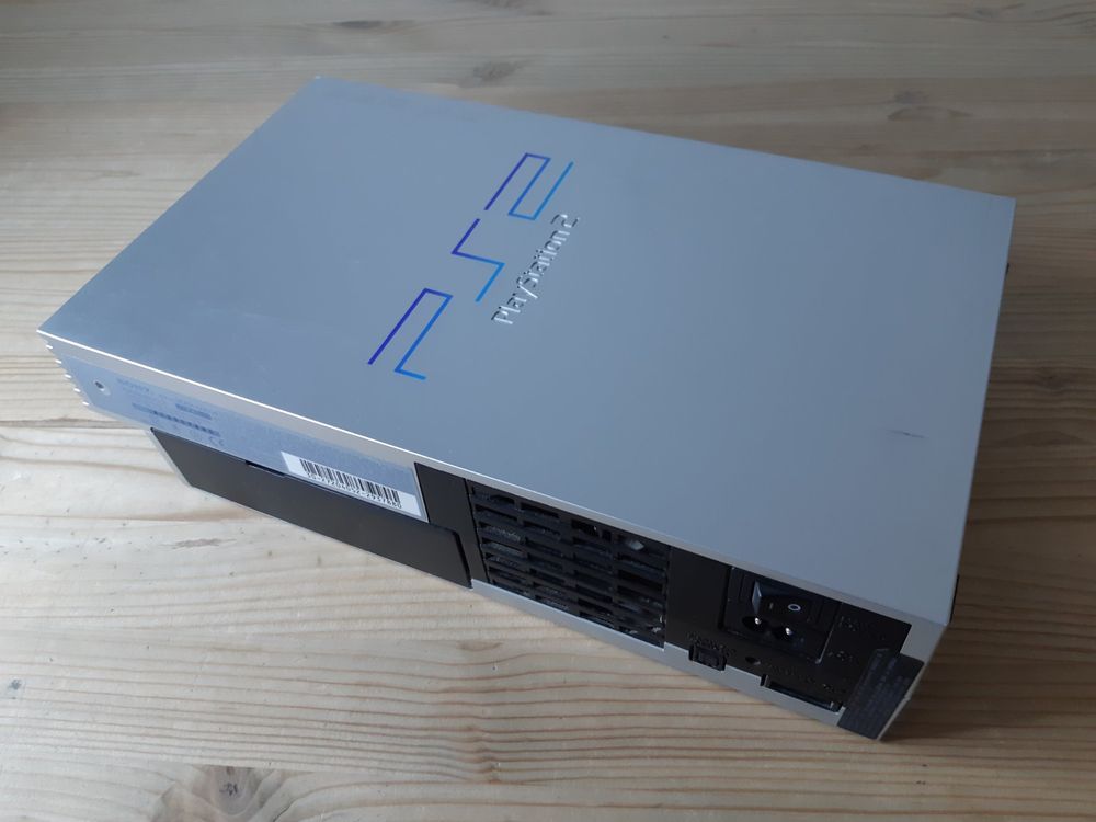 SONY Playstation 2 PS2 FAT Silber SCPH-50004 mit MemoryCard | Kaufen ...