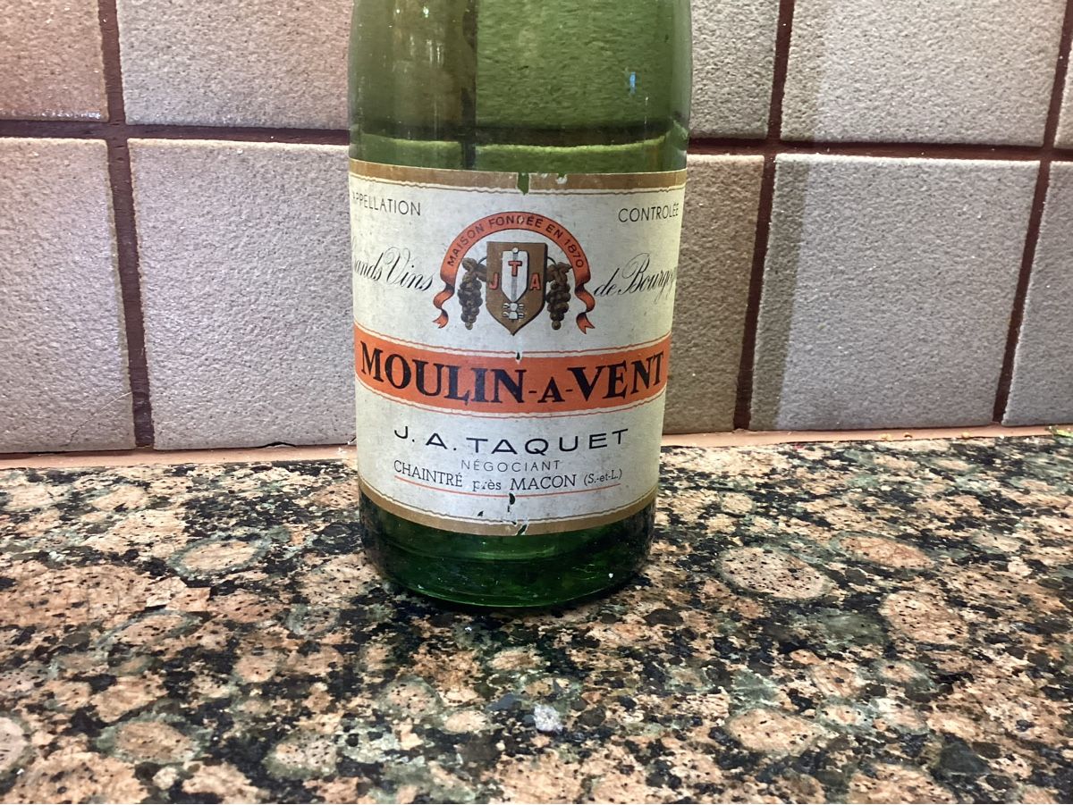 1 leere Flasche Moulin-a-vent 1949, ab Fr. 1.- (Gebraucht) in Reutigen ...