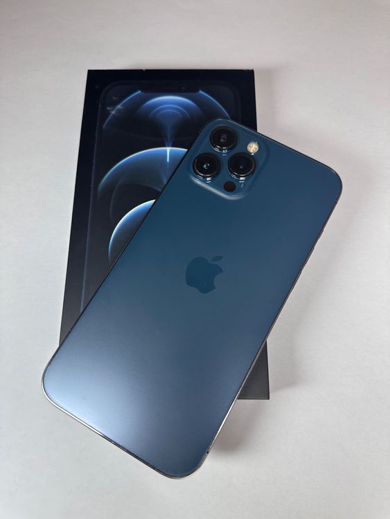 Iphone 12 pro max Bleu (Neu und originalverpackt) in Neuchâtel für CHF ...