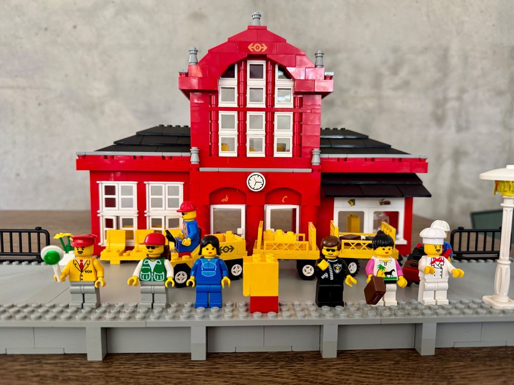 Lego 2150 Train Station und 4539 Manual Level Crossing (Gebraucht) in ...