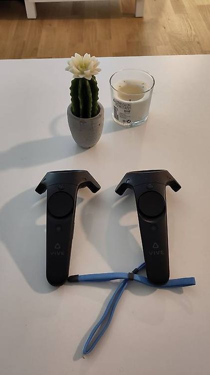 HTC Vive Controller (inkl. OVP und Zubehör) (Gebraucht) in Bern für CHF ...
