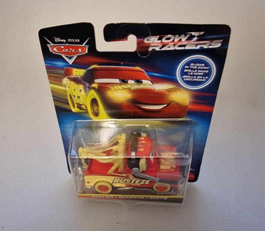 Cars Glow Racers Abschleppwagen Mattel leuchtet im Dunkeln (Neu und ...