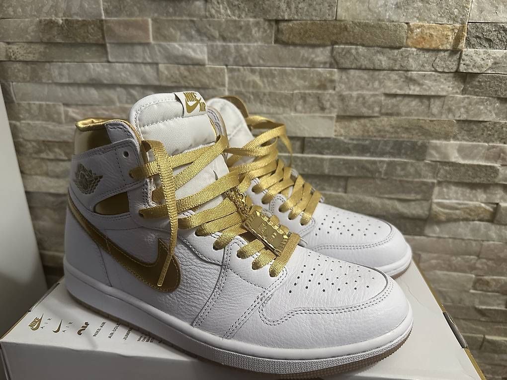 Air Jordan 1 High OG Metallic Gold unisex N°42,5 (Usato) a Lugano per ...