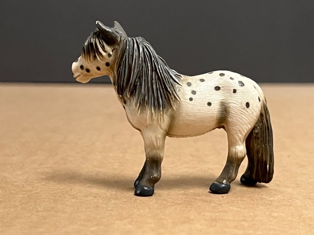 Schleich Falabella Wallach Stute Fohlen Pferd Pferde (Gebraucht) in Ennetbaden für CHF 26 – mit ...