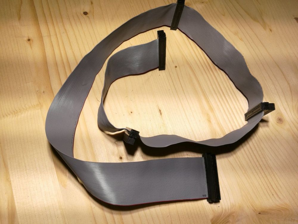 SCSI UW Kabel 68 polig mit Terminator (Gebraucht) in Wernetshausen für ...