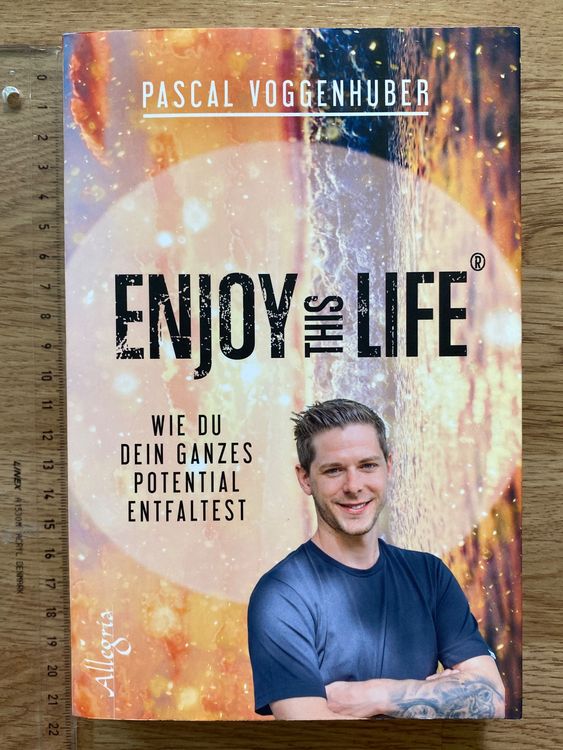 Enjoy this Life - Pascal Voggenhuber Buch (Gebraucht) in Rafz für CHF 2 – mit Lieferung auf ...