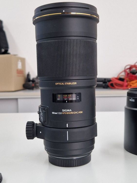 Sigma 180mm Macro 2.8 DG HSM OS in TOP Zustand / Canon EF (Gebraucht ...