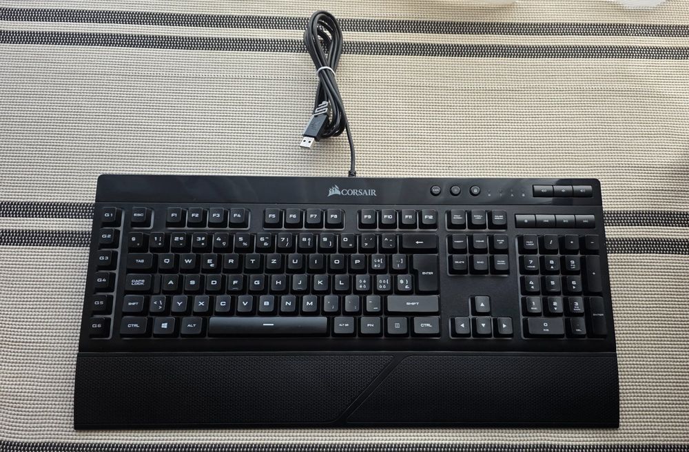 Corsair K55 + Scimitar (gaming keyboard + mouse) (Gebraucht) in ...