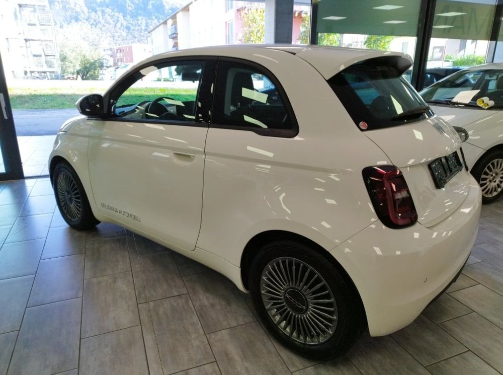 FIAT 500 electric 87 kW Icon (Gebraucht) in Mendrisio für CHF 20240 ...