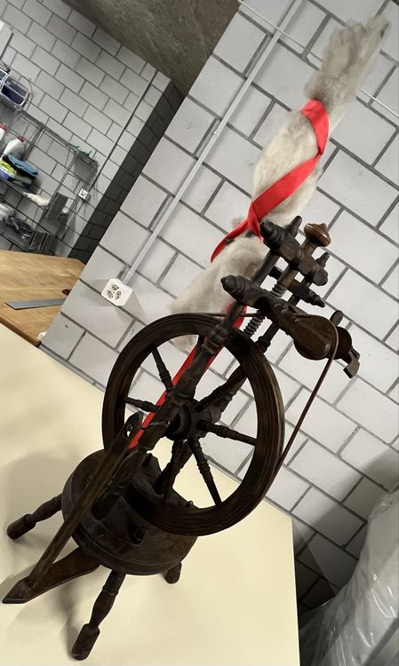 Antikes Spinnrad aus Holz, Rarität, Vintage (Gebraucht) in Biel/Bienne ...