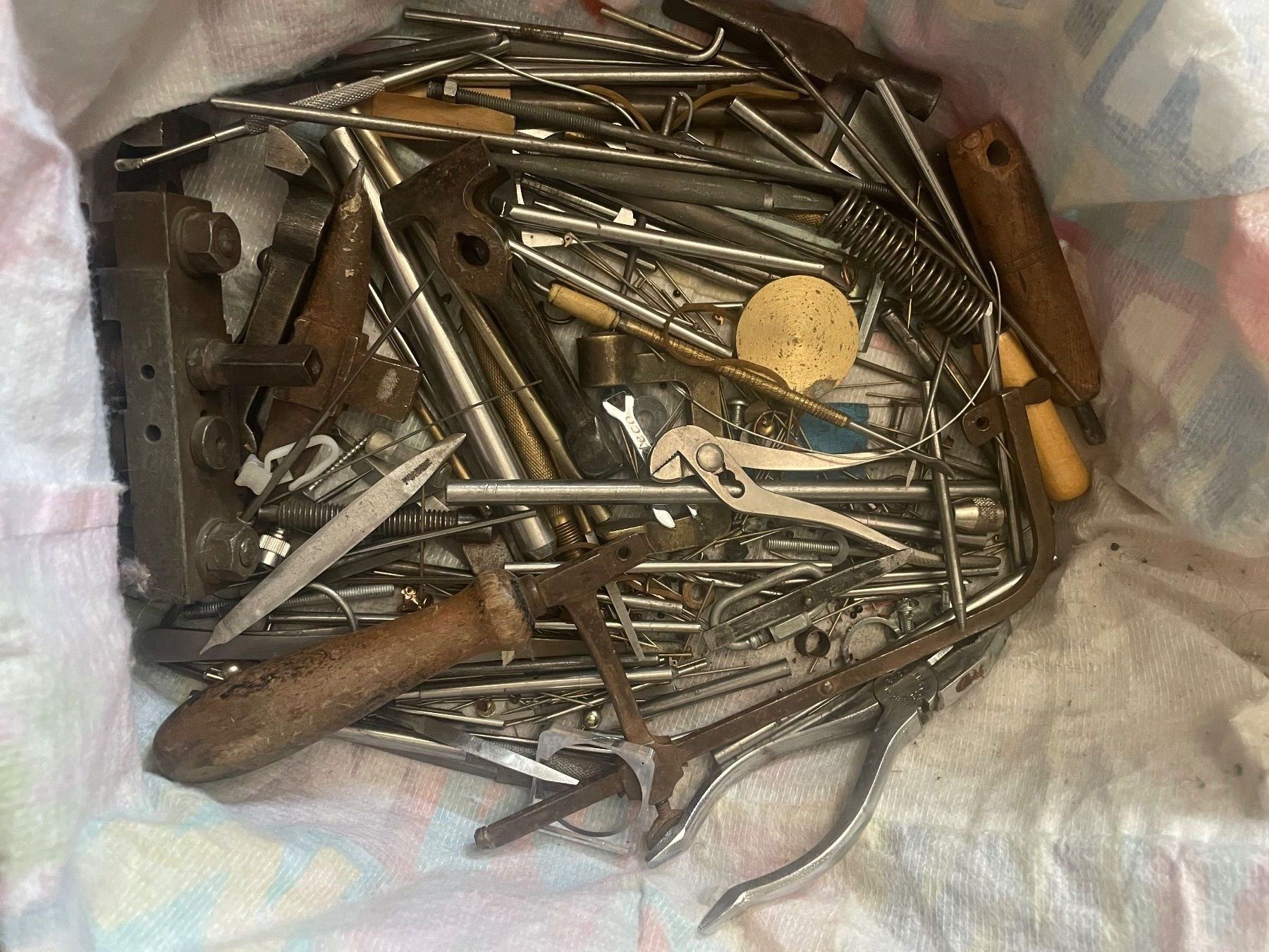 Divers tiges et outils (Défectueux) à Meyrin pour CHF 5 – avec ...