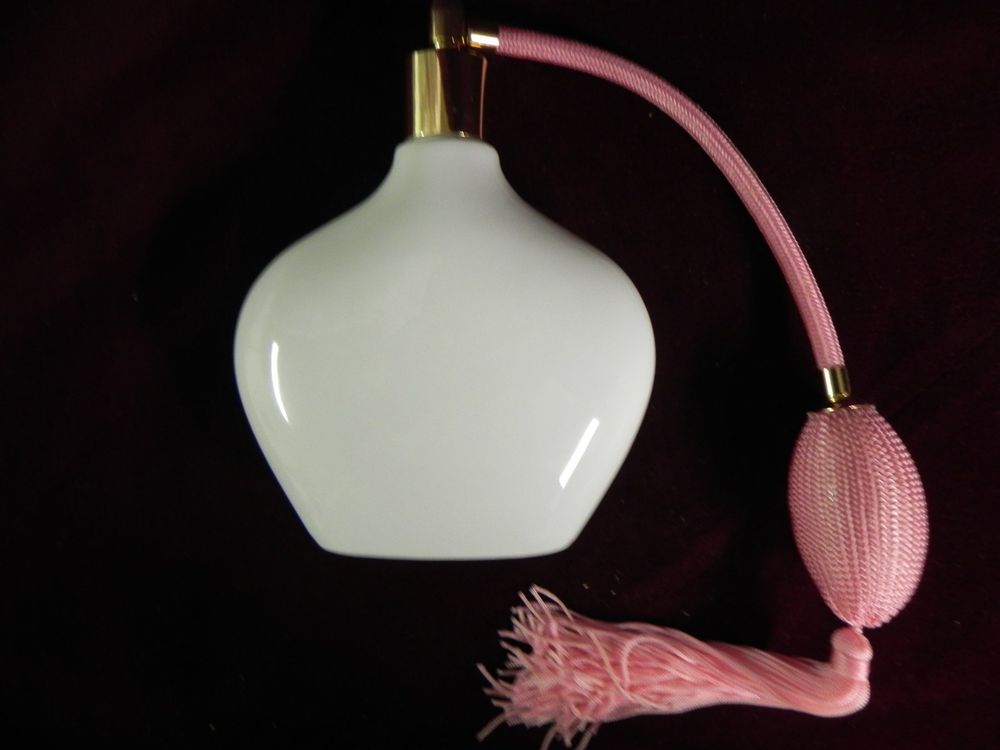 Parfüm-Flakon mit toller Quaste, weisses Porz.14 cm B (Neu und ...